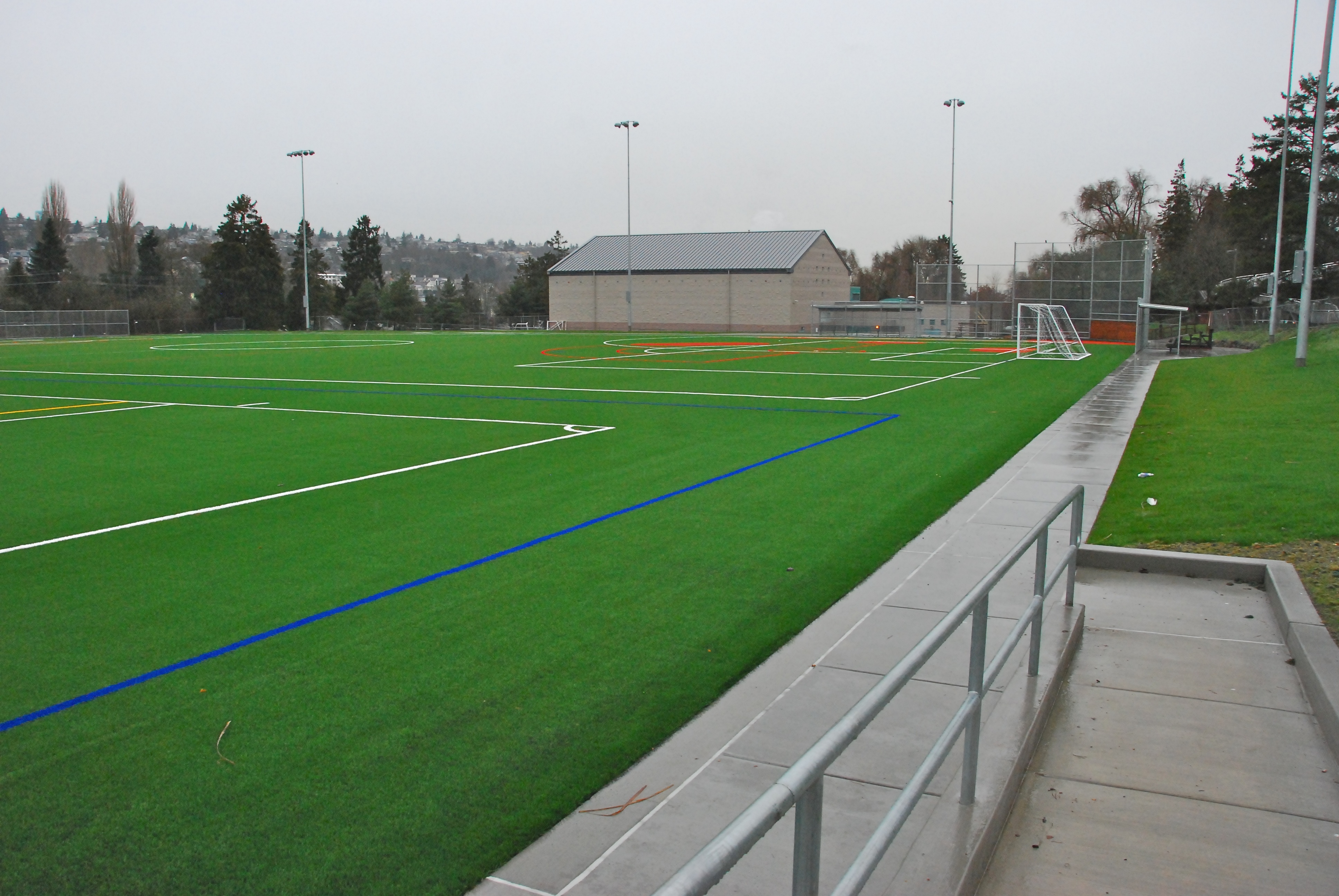 SLIDESHOW: Delridge Playfield is finally open; Fences come down today ...